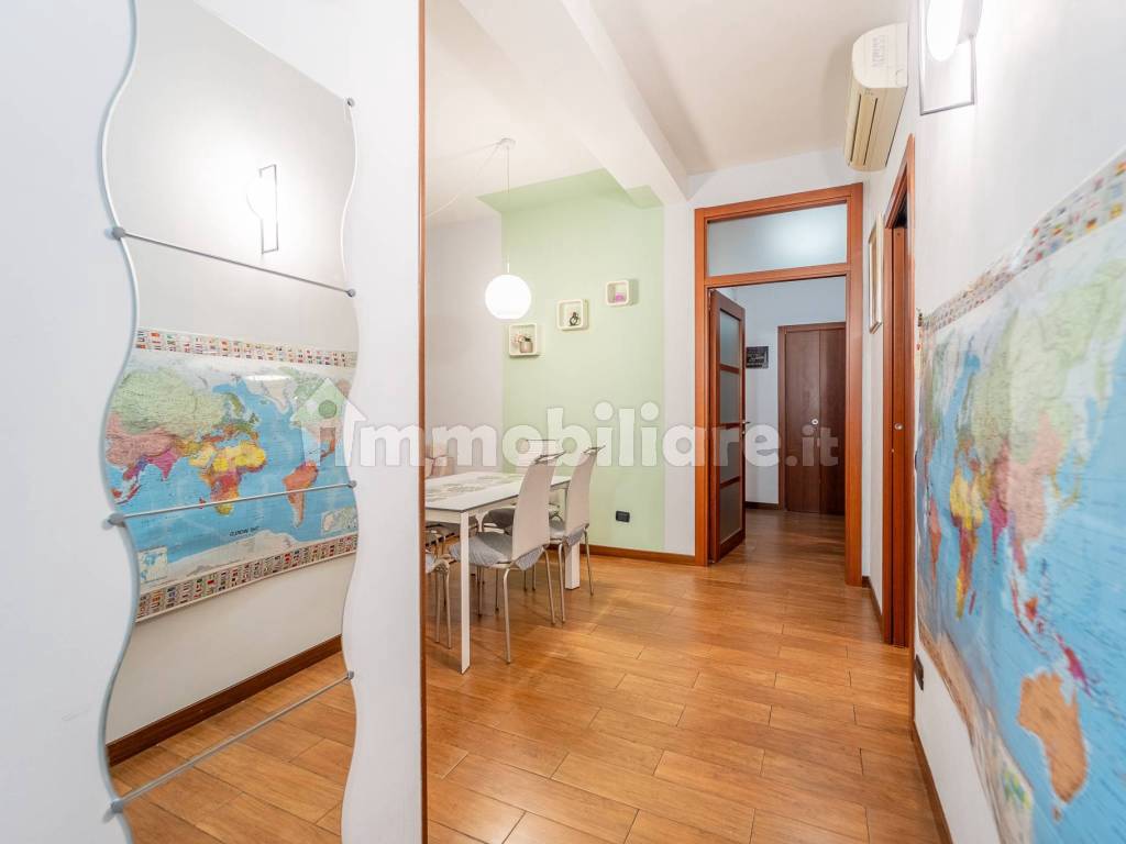 Vendita Appartamento Roma. Quadrilocale in via Publio Valerio. Ottimo ...