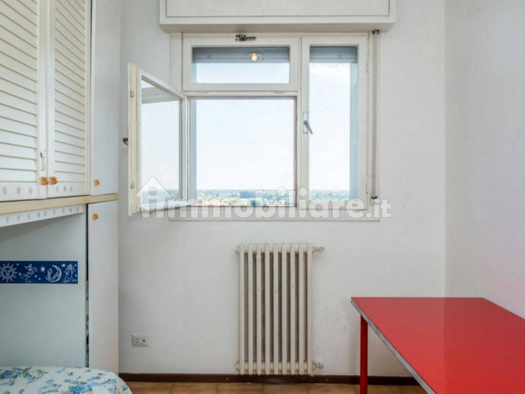 Stanza singola in affitto, affittasi camera singola via Michele ...