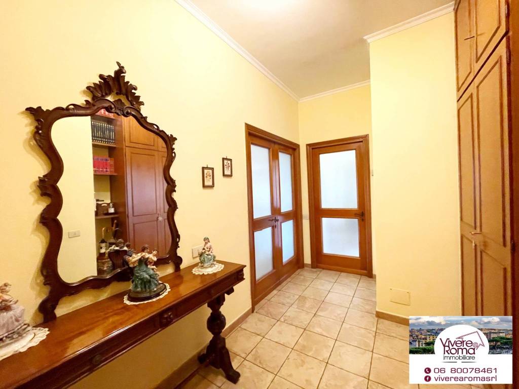 Vendita Appartamento Roma. Quadrilocale in via Cardinale Garampi. Buono ...