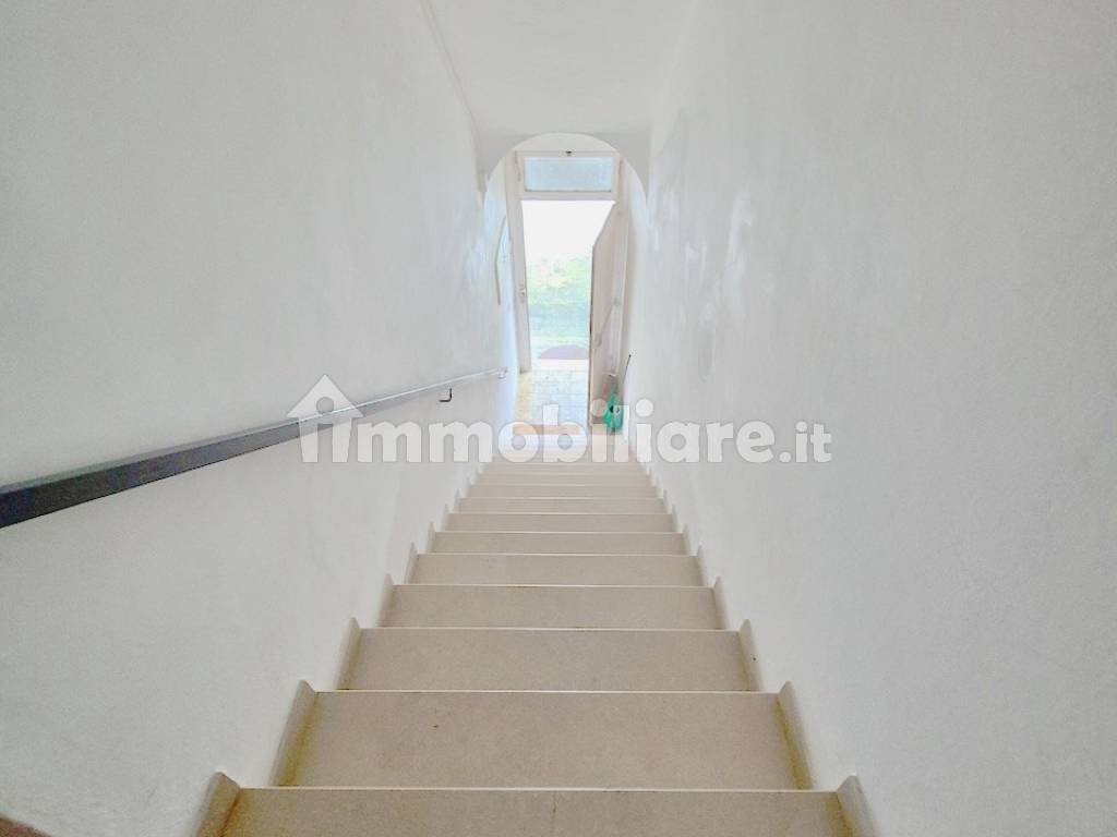 Vendita Appartamento Cascina. Trilocale in via Tosco Romagnola. Buono ...