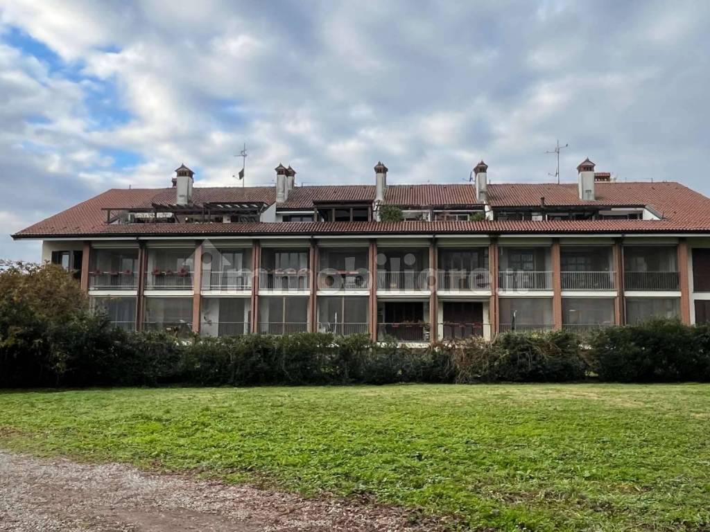 Vendita Appartamento Rozzano. Bilocale in via Borgomaneri. Ottimo stato ...