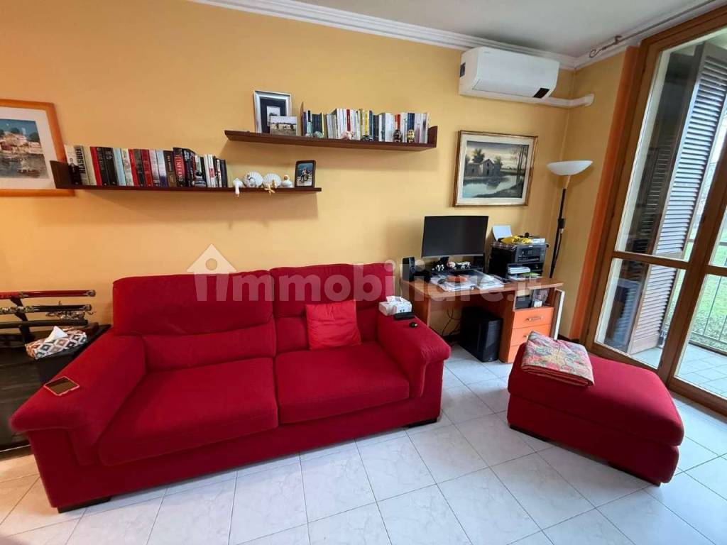 Vendita Appartamento Rozzano. Bilocale in via Borgomaneri. Ottimo stato ...