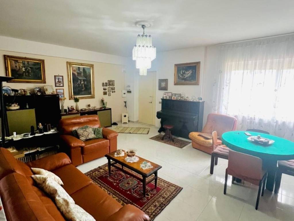 Vendita Villa a schiera in via San Nullo Giugliano in Campania. Buono ...