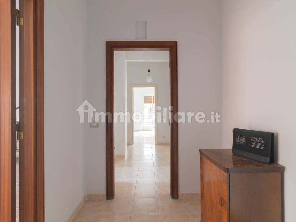 Vendita Appartamento in via Giuseppe Belluzzo 37. Roma. Buono stato ...