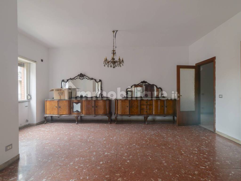Vendita Appartamento in via Giuseppe Belluzzo 37. Roma. Buono stato ...