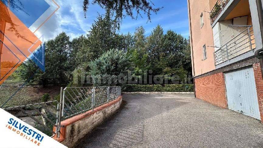 Vendita Appartamento in via Enrico Fermi. Benevento, rif. 126123863
