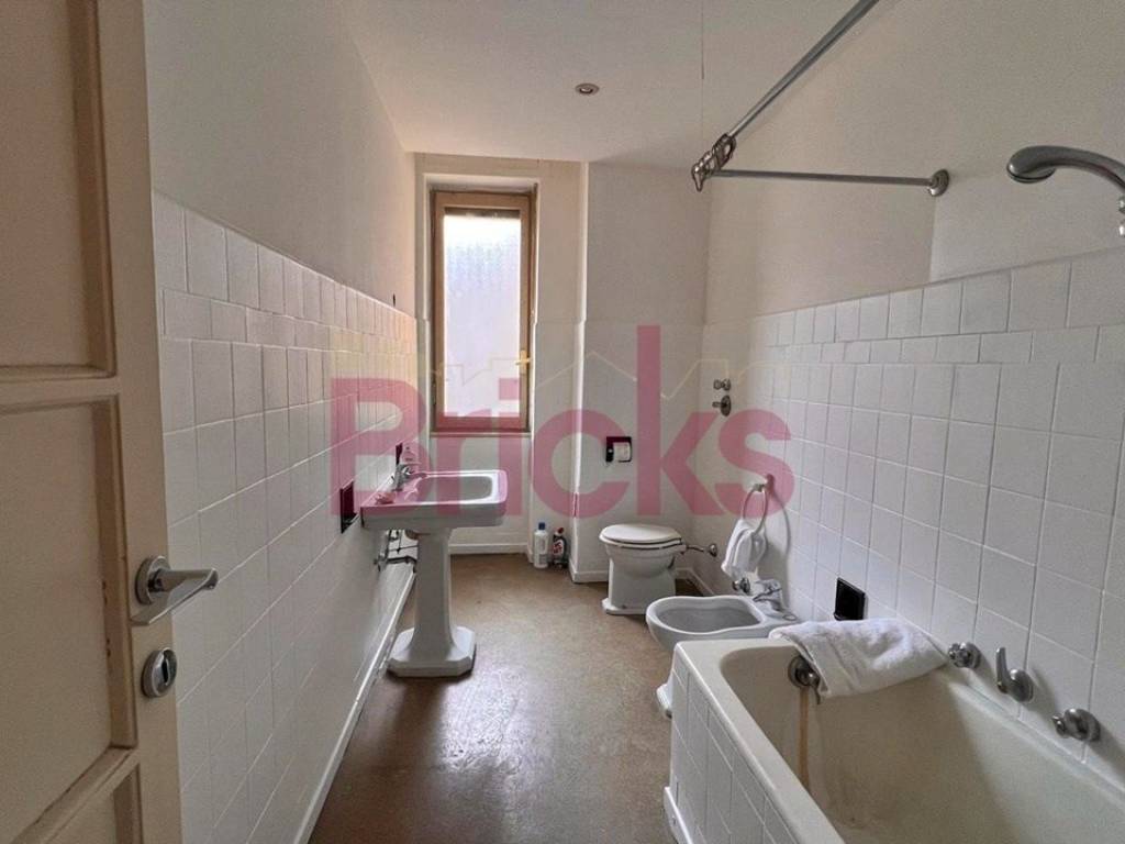 Vendita Appartamento Milano. Trilocale in via Francesco Nullo 18. Da ...