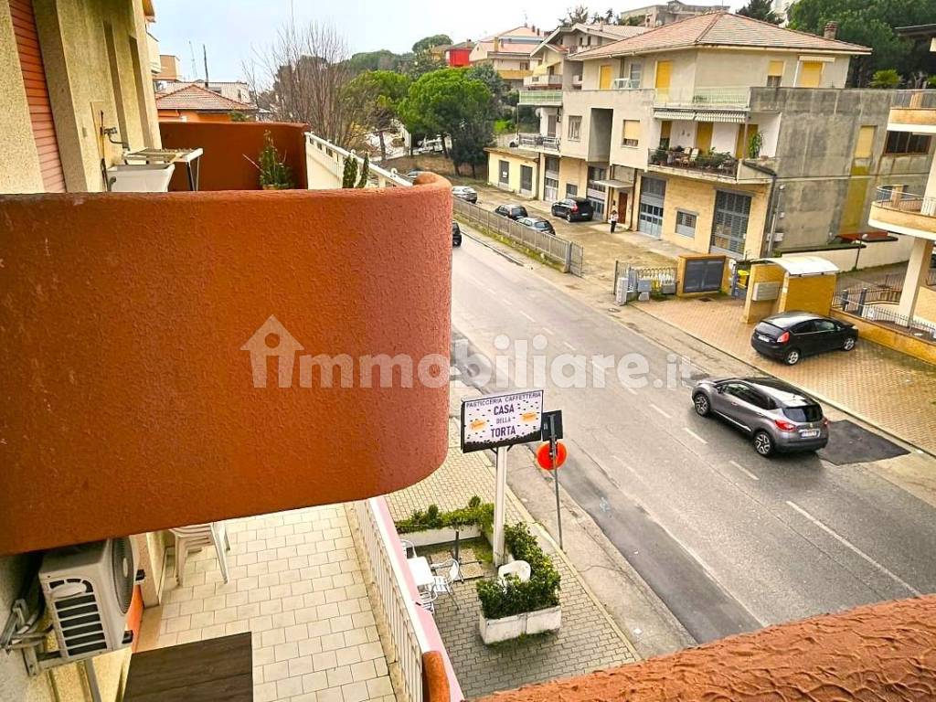 Vendita Appartamento Silvi. Trilocale in via Roma 147. Buono stato ...