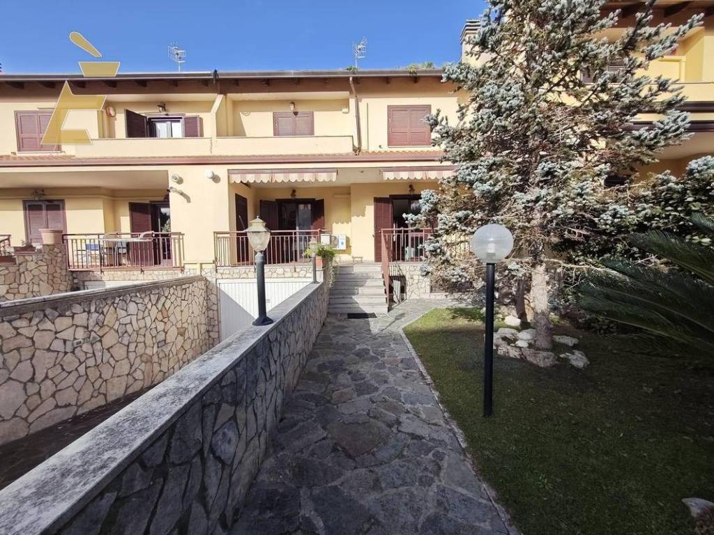 Vendita Villa a schiera in via san nullo 180 Giugliano in Campania ...