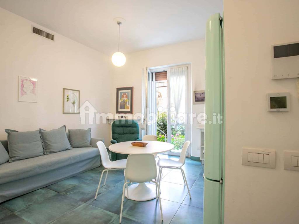 Affitto Appartamento Milano. Bilocale in via Francesco Nullo. Ottimo ...