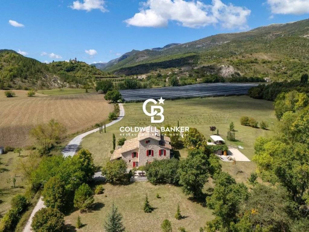 Vendita Villa unifamiliare Saint-Vincent-sur-Jabron. 205 m², rif. 126168917