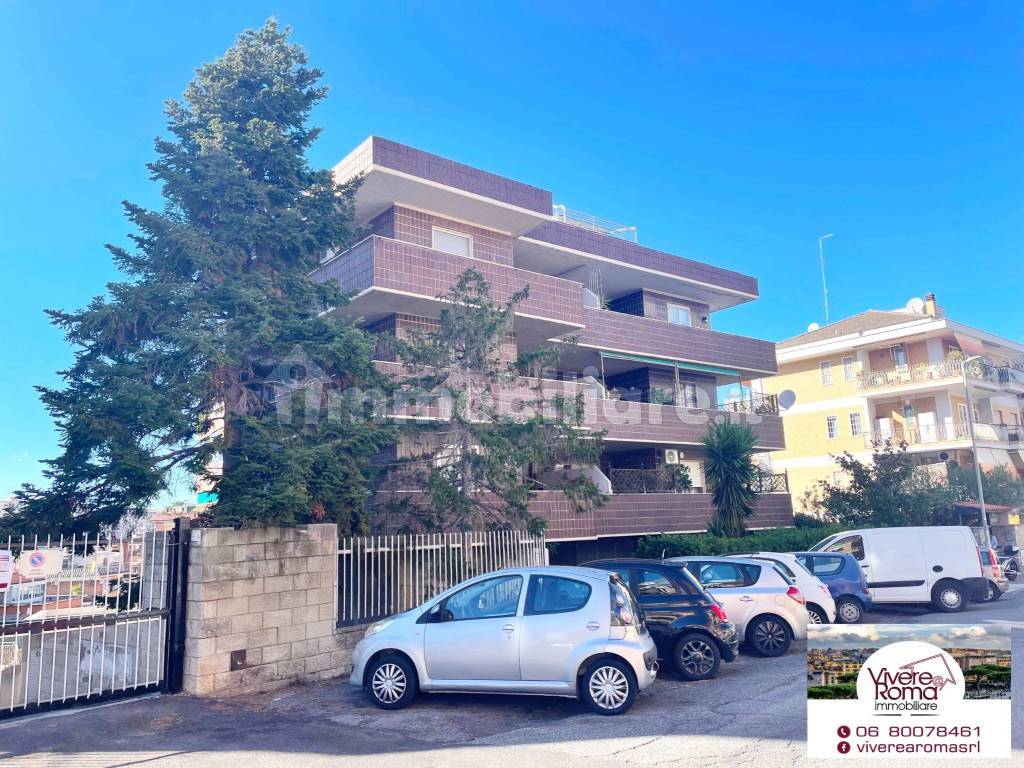 Vendita Appartamento Roma. Quadrilocale in via Cardinale Garampi. Buono ...