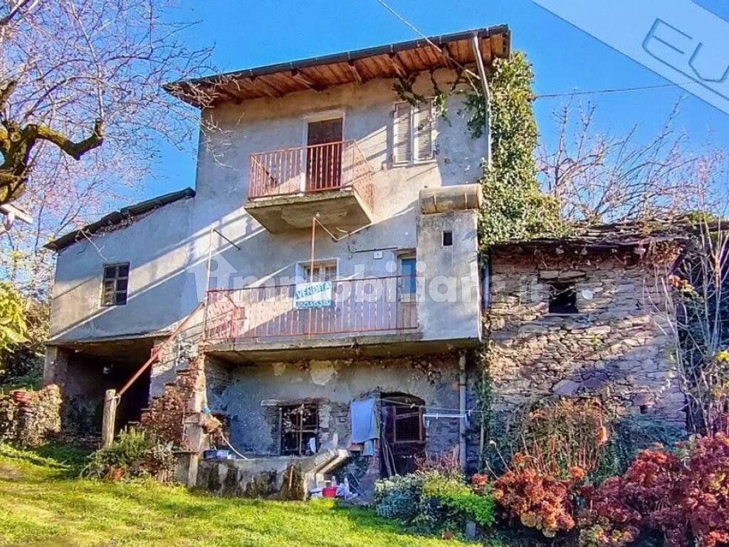 Sale Chalet in Borgata Frieri No Number Villar Perosa. Parking space ...