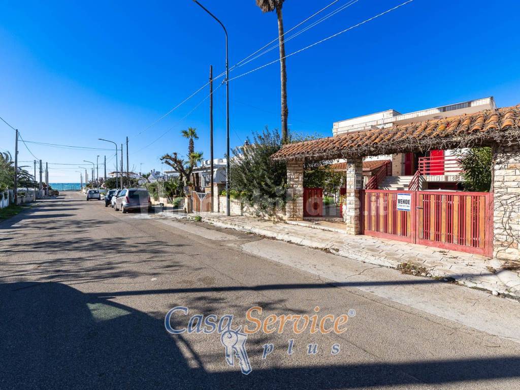 Vendita Villa unifamiliare in via Sardegna Racale. Buono stato, posto ...