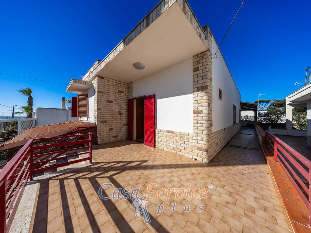 Vendita Villa unifamiliare in via Sardegna Racale. Buono stato, posto ...