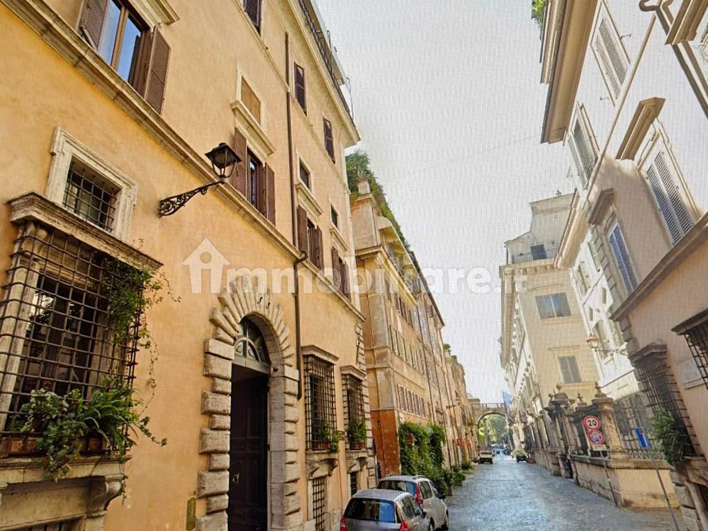 Vendita Attico in via Giulia Roma. Ottimo stato, con terrazza, rif ...
