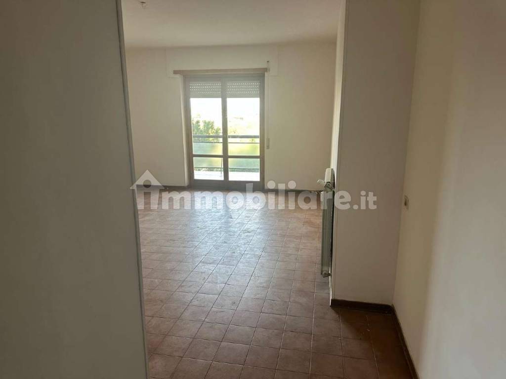 Vendita Appartamento Roma. Bilocale in via Fiume Bianco. Da ...