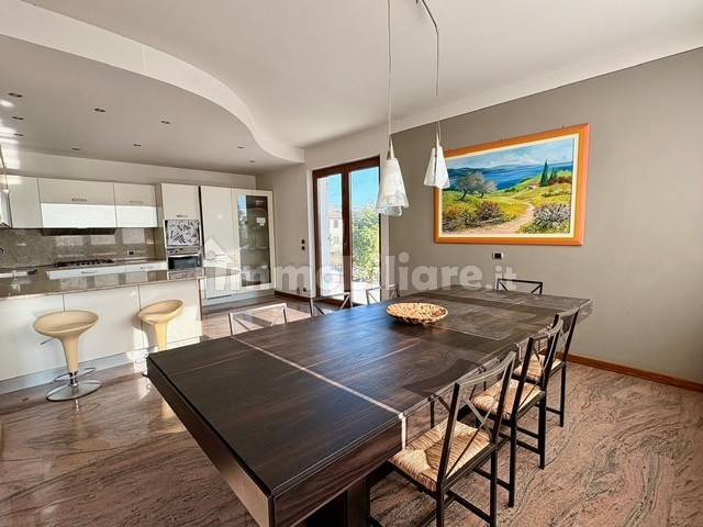 Vendita Villa unifamiliare in via Don Angelo Ferrari 8 Sant'Ambrogio di ...