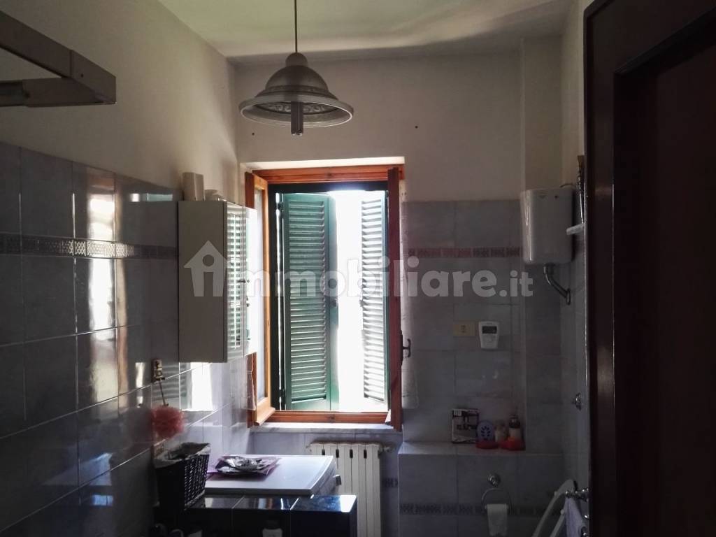 Vendita Appartamento Roma. Trilocale in via Monasterace 119. Buono ...