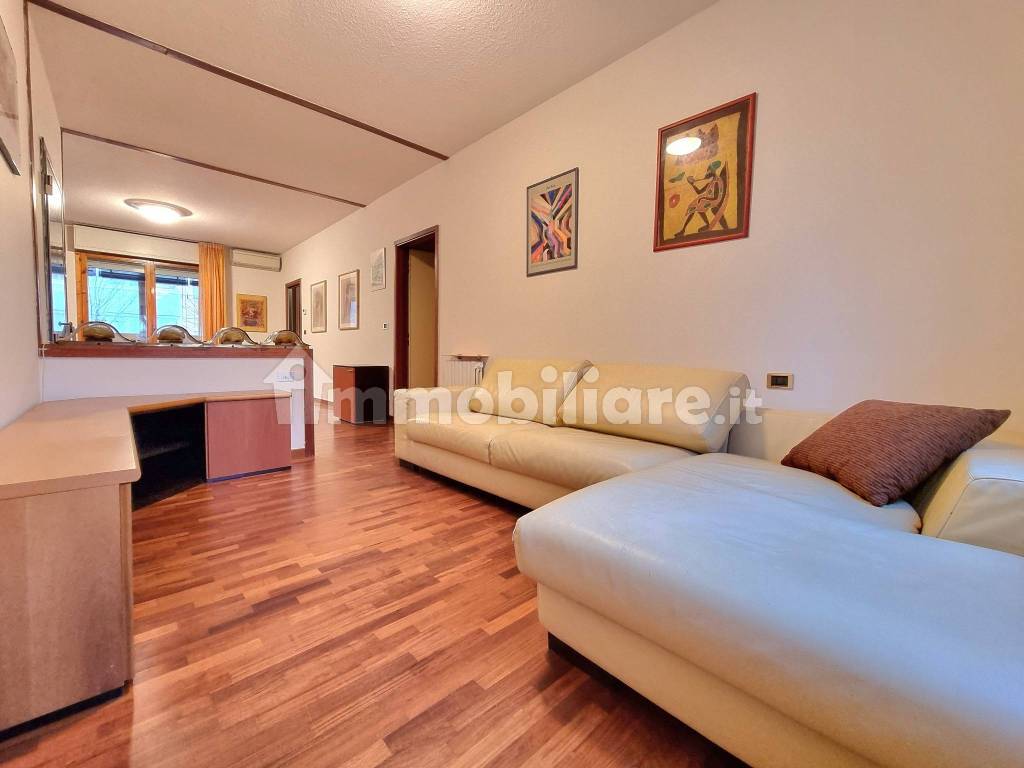 Stanza singola in affitto, affittasi camera singola via Galeazza ...