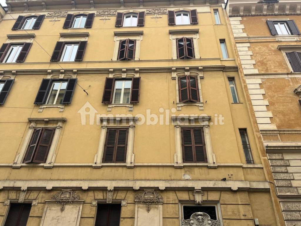 Affitto Appartamento Roma. Trilocale in via Vespasiano. Ottimo stato ...