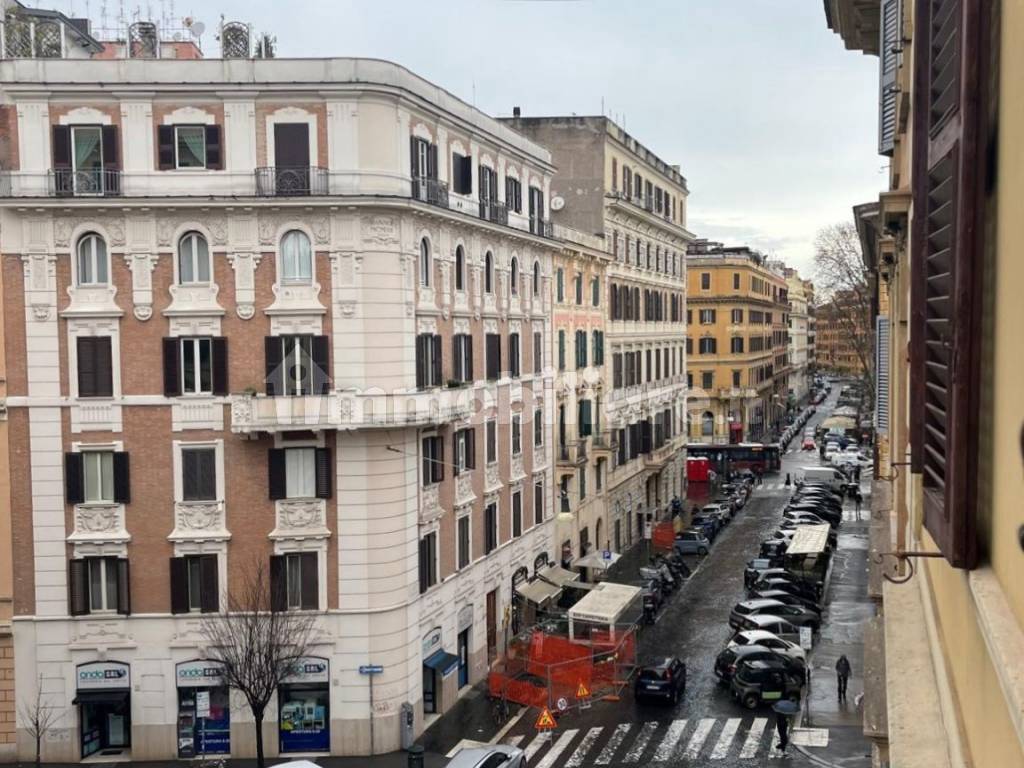 Affitto Appartamento Roma. Trilocale in via Vespasiano. Ottimo stato ...