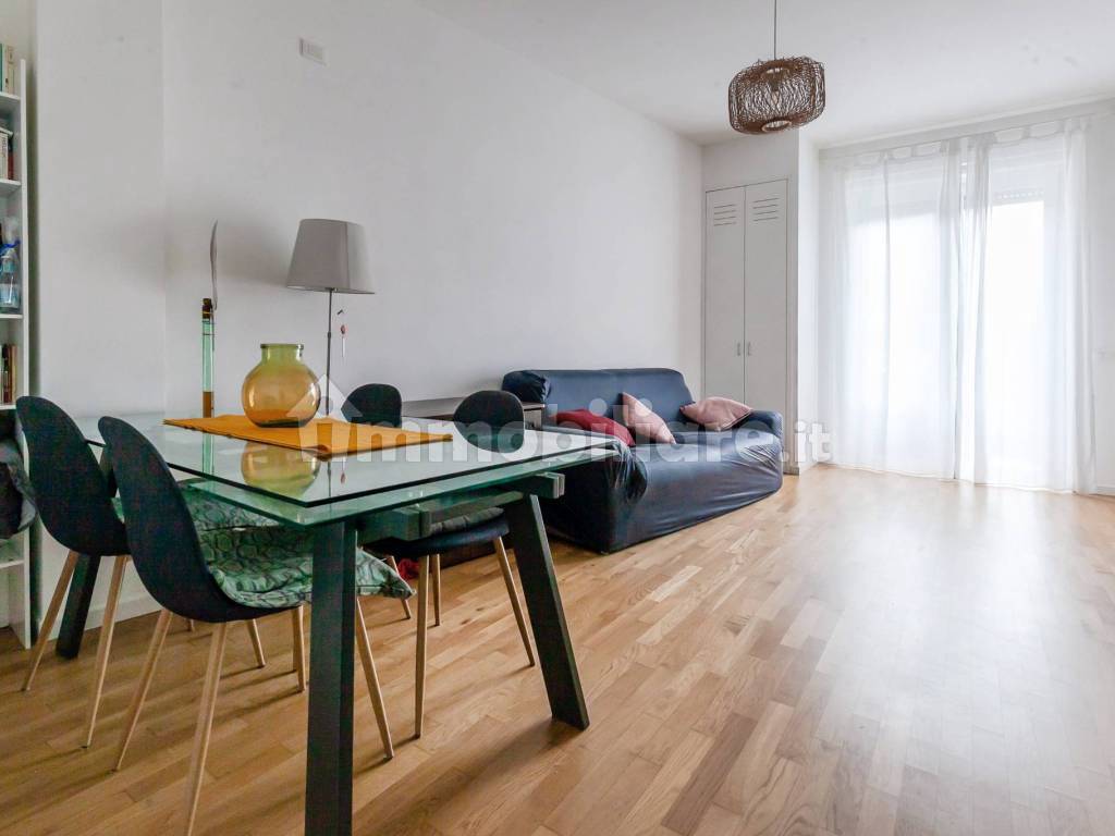 Sale Apartment Milan. 3-room flat in via Diodoro Siculo 2. Excellent ...