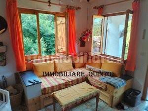 Vendita Appartamento Santo Stefano d'Aveto. Bilocale in Località ...