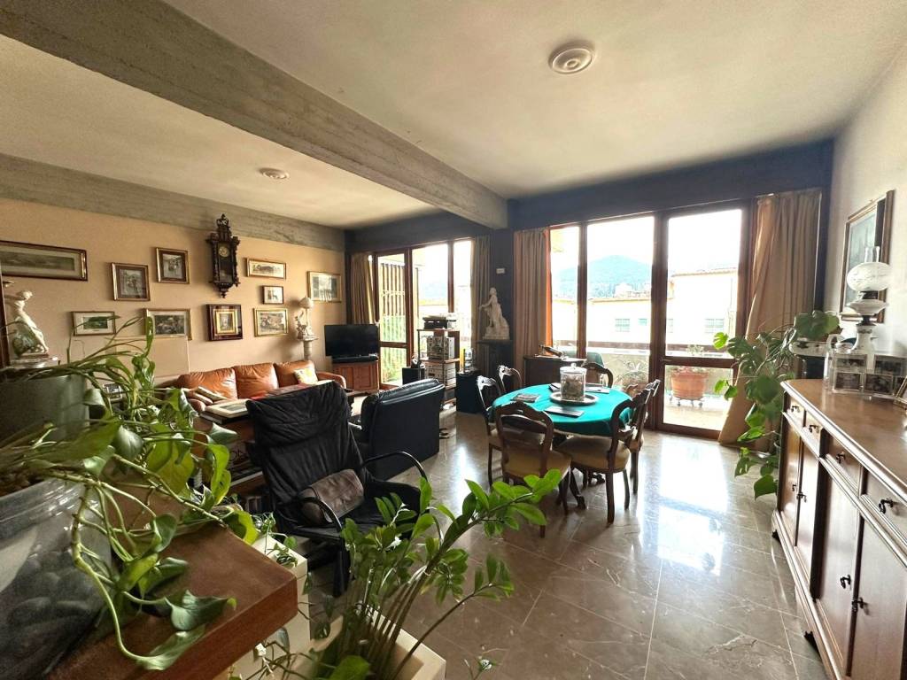 Vendita Appartamento in via del Pino. Firenze. Buono stato, quarto ...