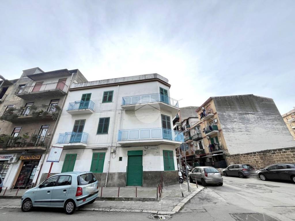 Vendita Appartamento Palermo. Bilocale in via Anapo 2. Da ristrutturare ...