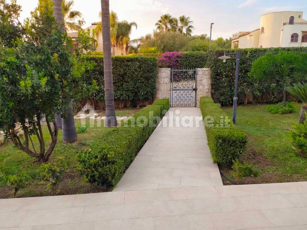 Vendita Villa unifamiliare in via Pietro Fillioley Siracusa. Ottimo ...