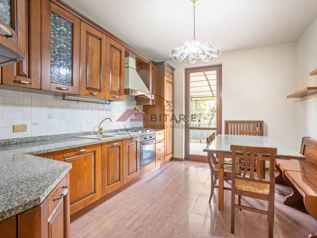 Vendita Villa unifamiliare in via roma Verolavecchia. Da ristrutturare ...