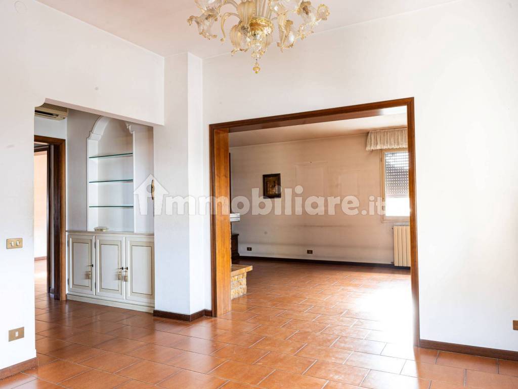 Vendita Villa bifamiliare in via Gregorio Mendel Modena. Da ...