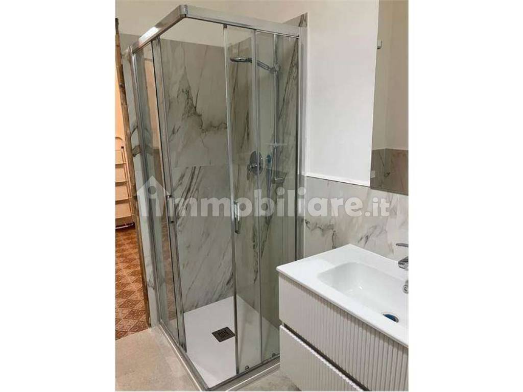 Sale Apartment Bologna. 4-room flat in via Spartaco. Excellent ...