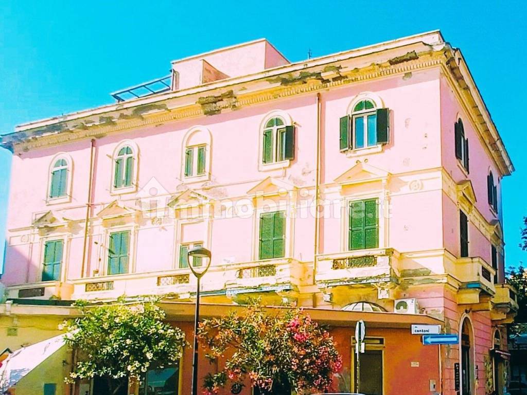 Vendita Attico in via Duca degli Abruzzi 127 Ladispoli. Ottimo stato ...