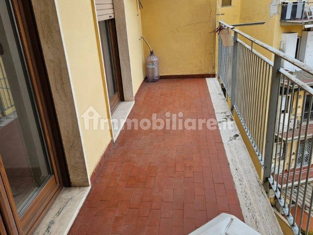 Rent Apartment Naples. 4-room flat, Excellent condition, seventh floor ...