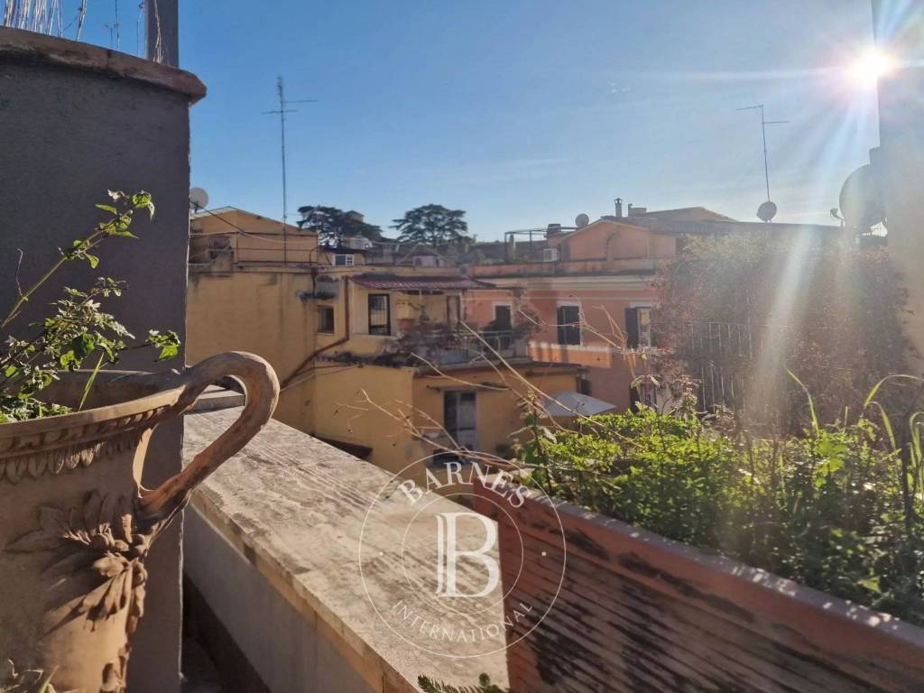Vendita Attico in via Cavour Roma. Buono stato, con terrazza, rif ...