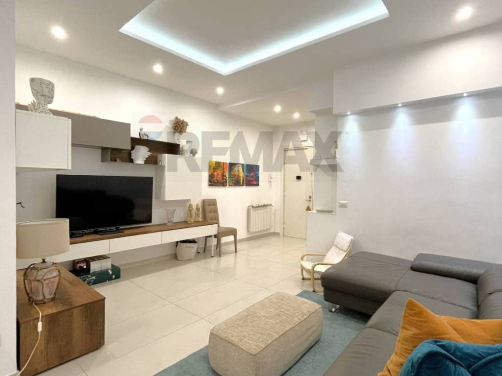 Vendita Appartamento Napoli. Trilocale in via Nuovo San Rocco 95 ...