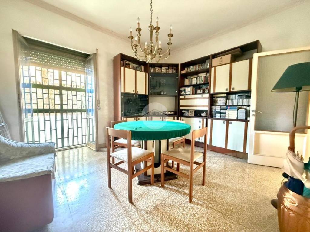 Vendita Appartamento Napoli. Trilocale in via gigante mario 4. Da ...