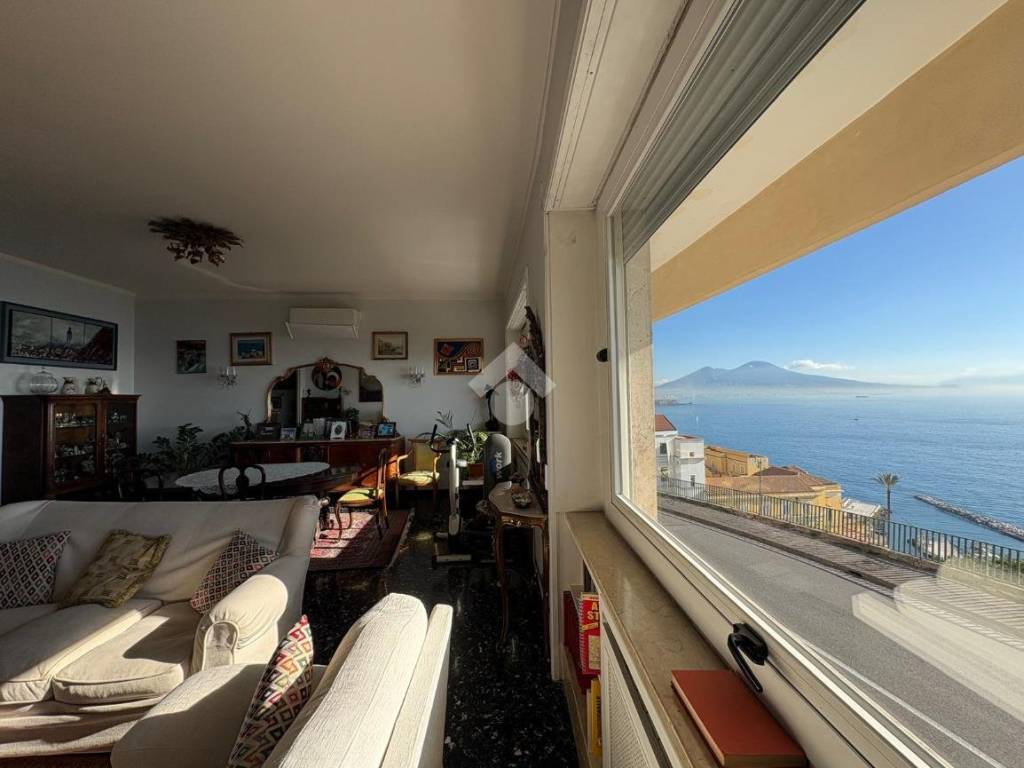 Vendita Appartamento Napoli. Quadrilocale in via Francesco Petrarca 199 ...