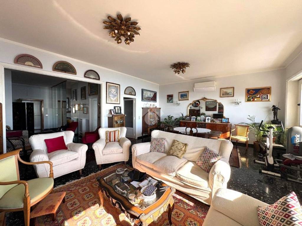 Vendita Appartamento Napoli. Quadrilocale in via Francesco Petrarca 199 ...