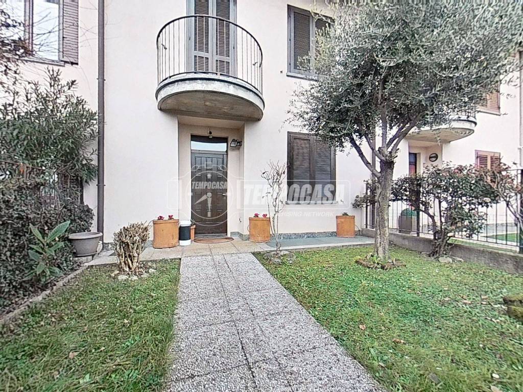 Vendita Villa a schiera in via Pitagora 15 Biassono. Ottimo stato ...