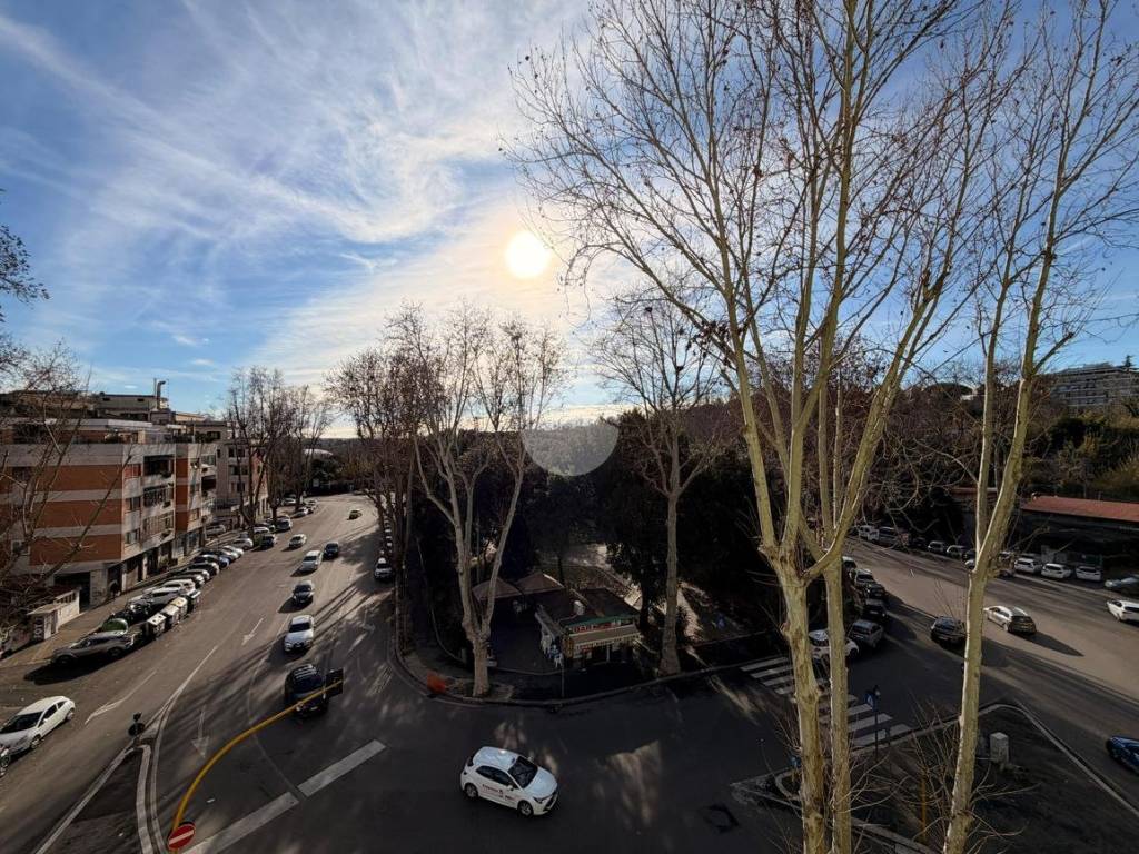 Vendita Appartamento Roma. Trilocale in piazza Antonio Meucci. Da ...