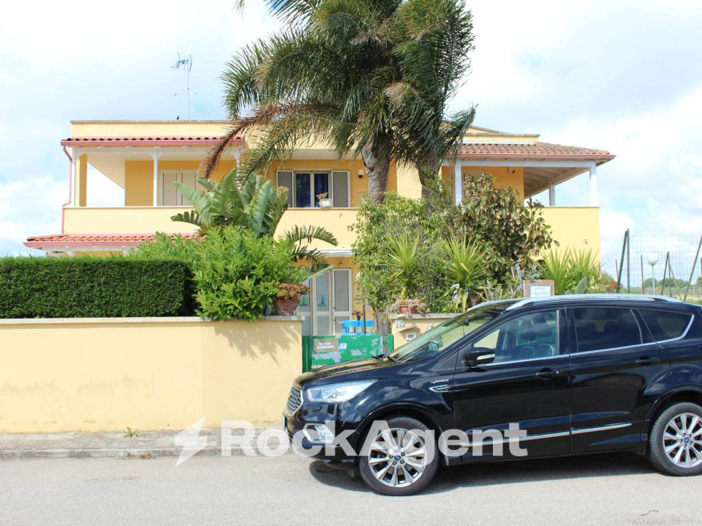 Vendita Villa unifamiliare in viale dei Pascià - Torre Saracena ...