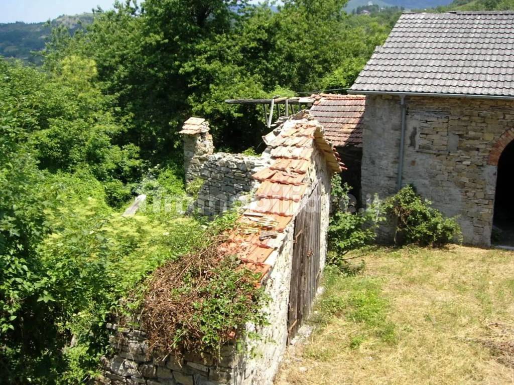 Vendita Rustico Berceto. Da ristrutturare, 540 m², rif. 126273141