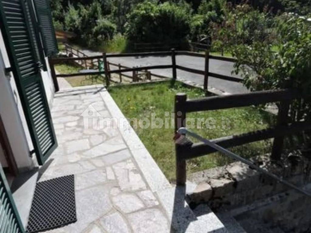 Vendita Appartamento Santo Stefano d'Aveto. Trilocale, Buono stato ...