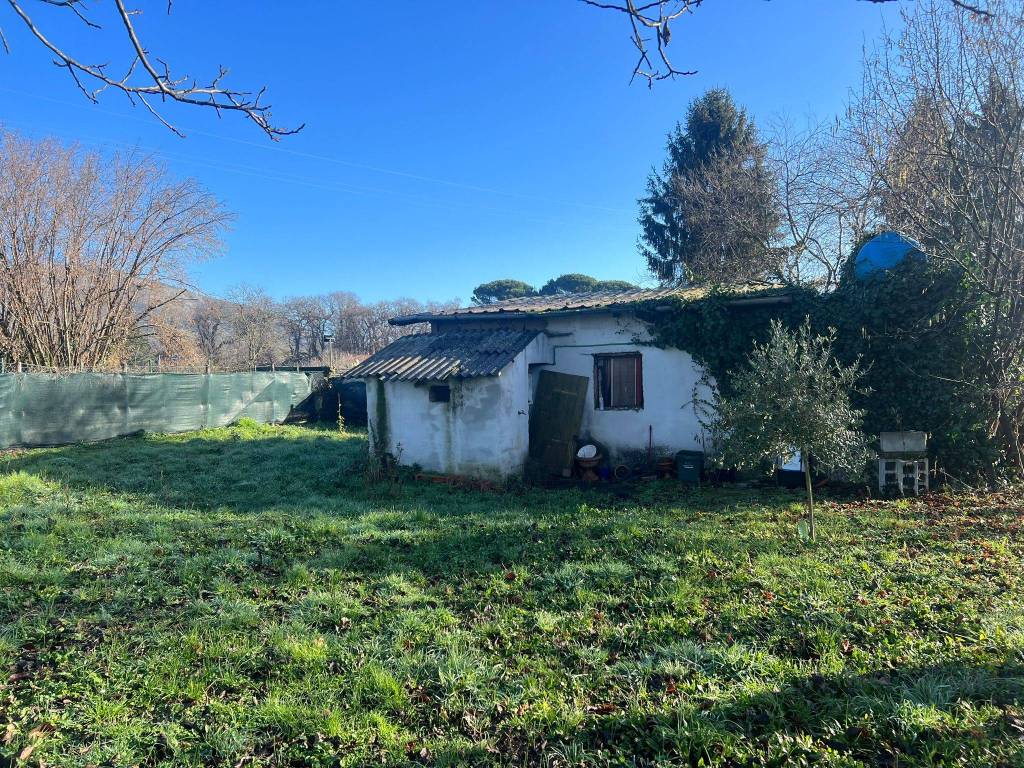 Sale Country house in via Cesiano Cave. To be refurbished, parking ...