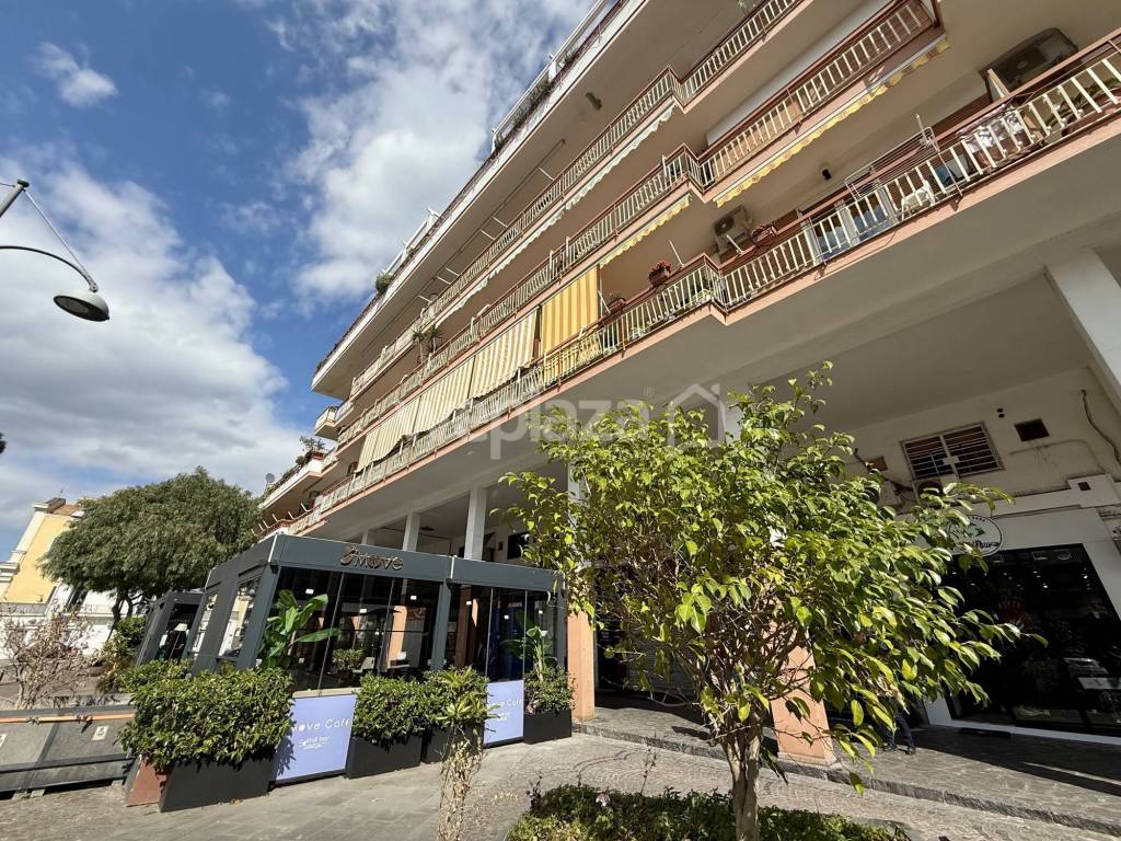 Locale commerciale via Plinio 21, San Sebastiano al Vesuvio, Rif ...