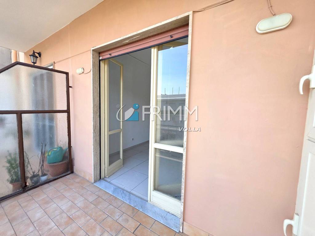 Rent Apartment Volla. 3-room flat in via Peppino Rossi. Good condition ...