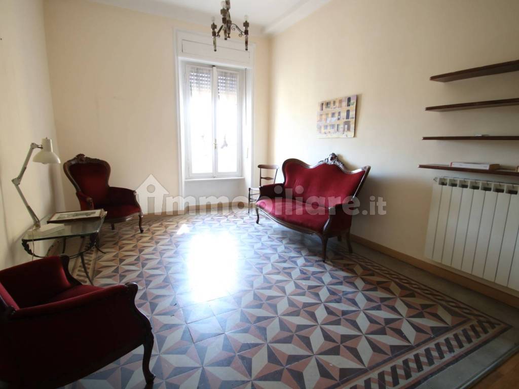 Vendita Appartamento Milano. Trilocale in via Francesco Hayez. Buono ...